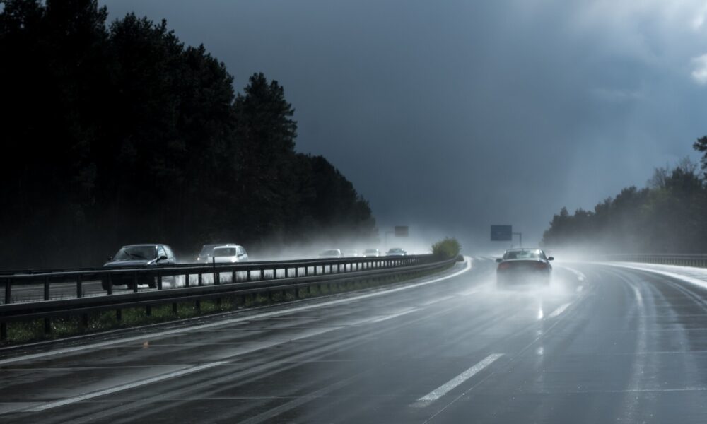 How To Handle Hydroplaning While Driving